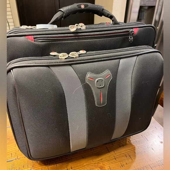 SwissGear | Bags | Swissgear Luggage Briefcase | Poshmark